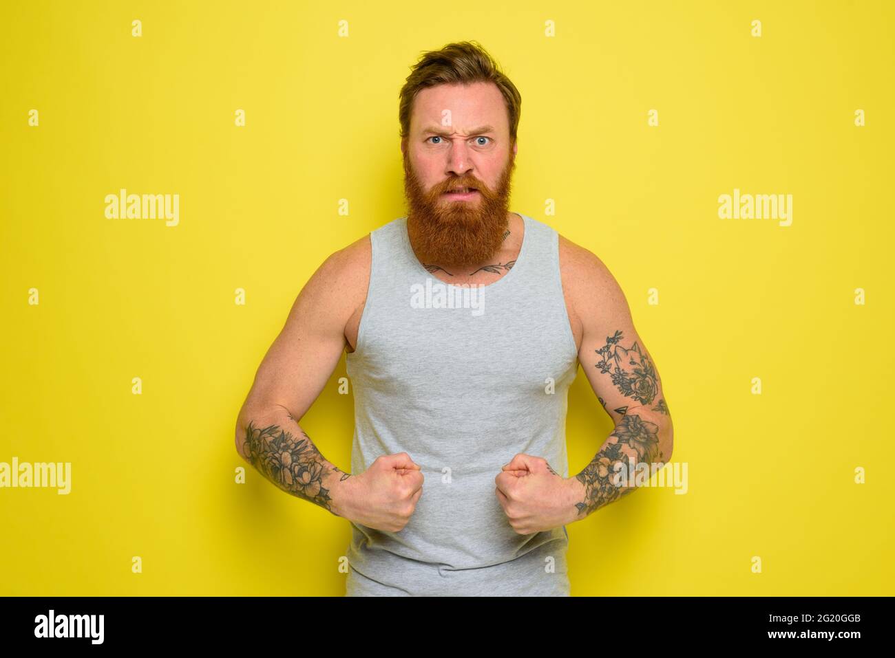 Angry muscle man hi-res stock photography and images - Alamy