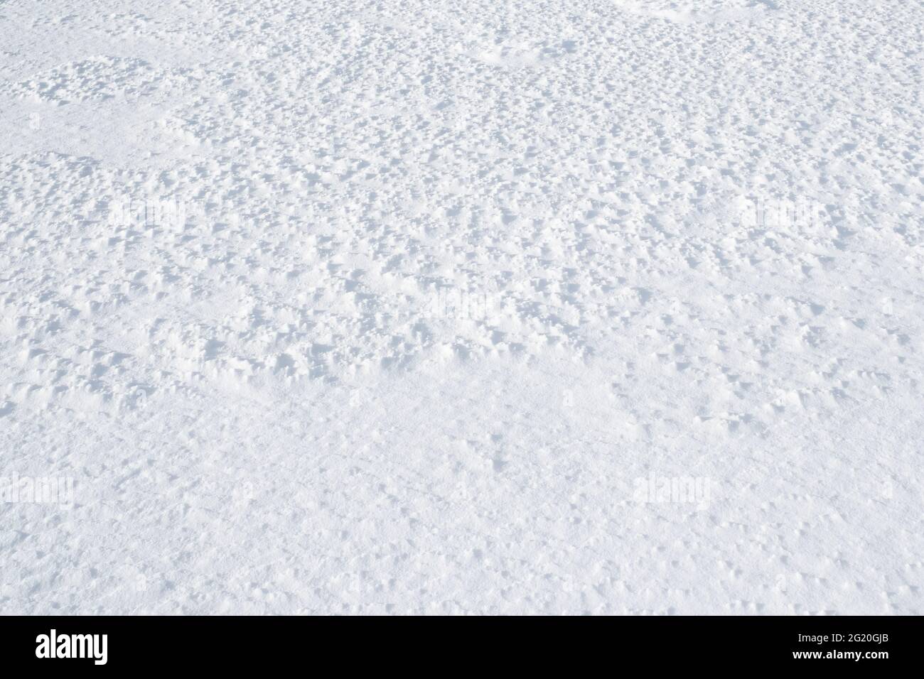 White snowy ground. Nature in hibernation during winter Stock Photo - Alamy
