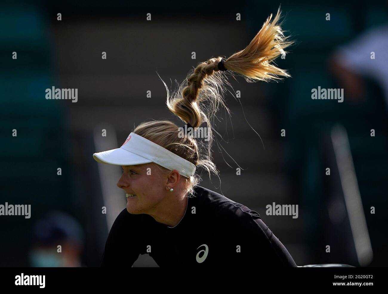 Harriet Dart in action during her WTA first round match against Emma ...