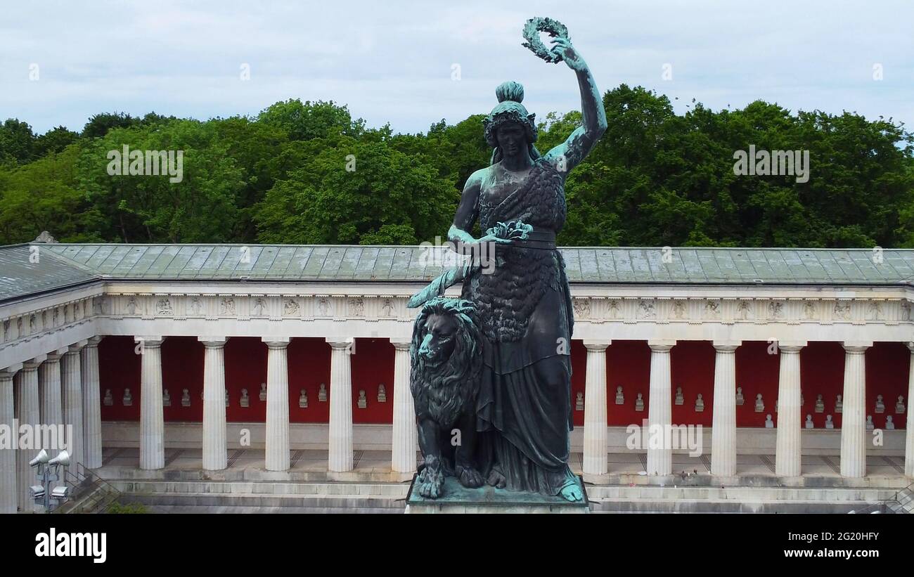 Famous Bavaria statue in the city of Munich Stock Photo - Alamy