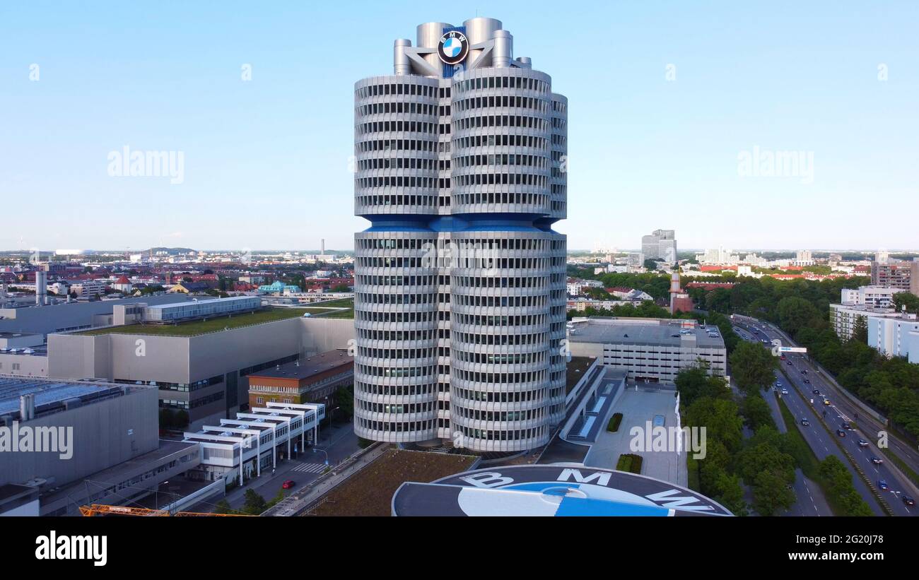 Bmw factory aerial hi-res stock photography and images - Alamy