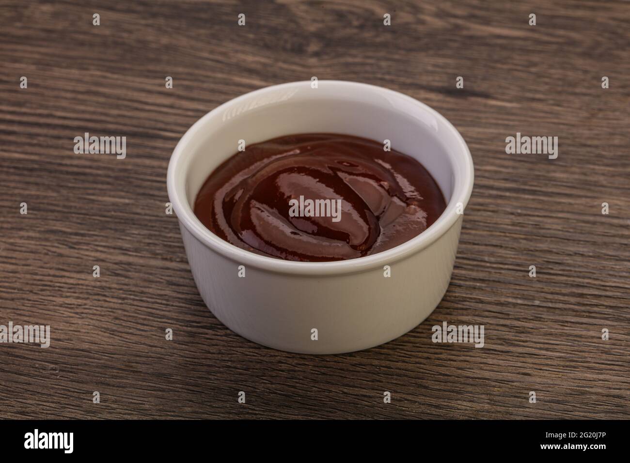 Traditional tomato Barbicue sauce in the bowl Stock Photo - Alamy