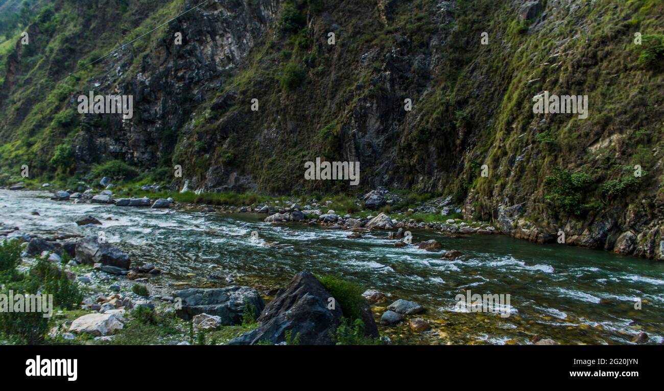 River running in the Tirthan Valley Stock Photo - Alamy