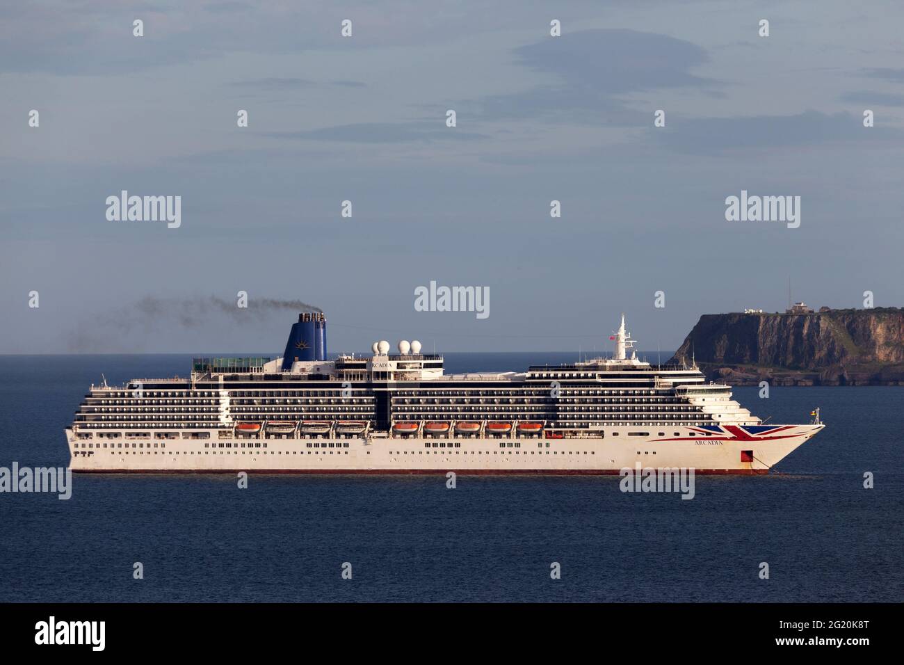 Arcadia cruise ship hi-res stock photography and images - Alamy