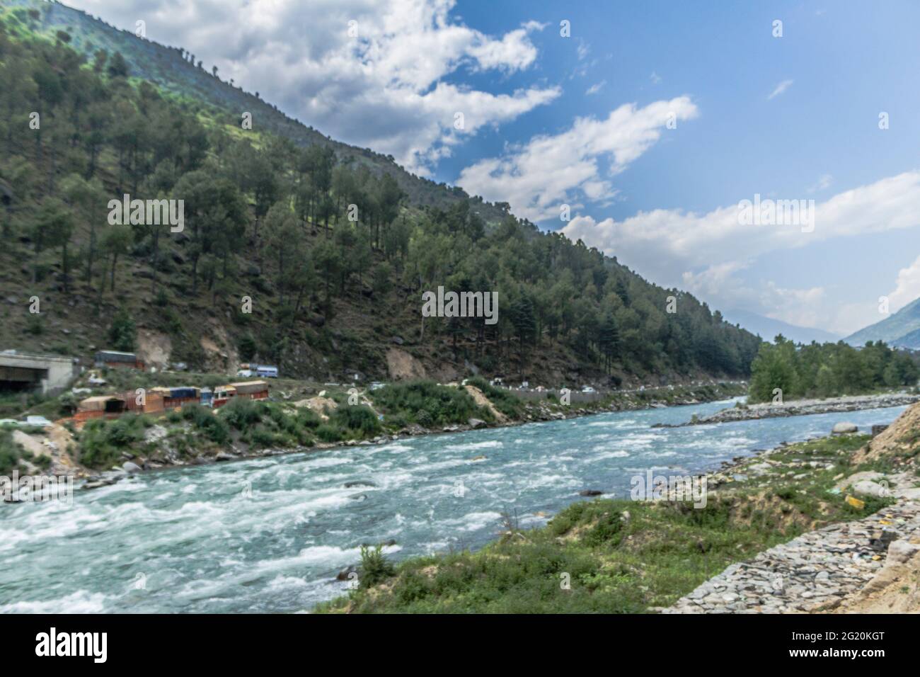 Tirthan valley hi-res stock photography and images - Alamy