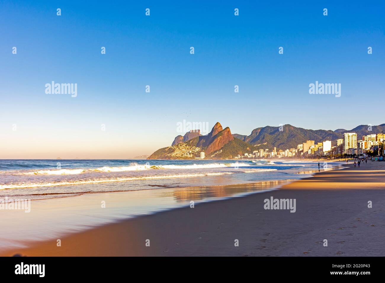 Sunrise brazil beach hi-res stock photography and images - Alamy