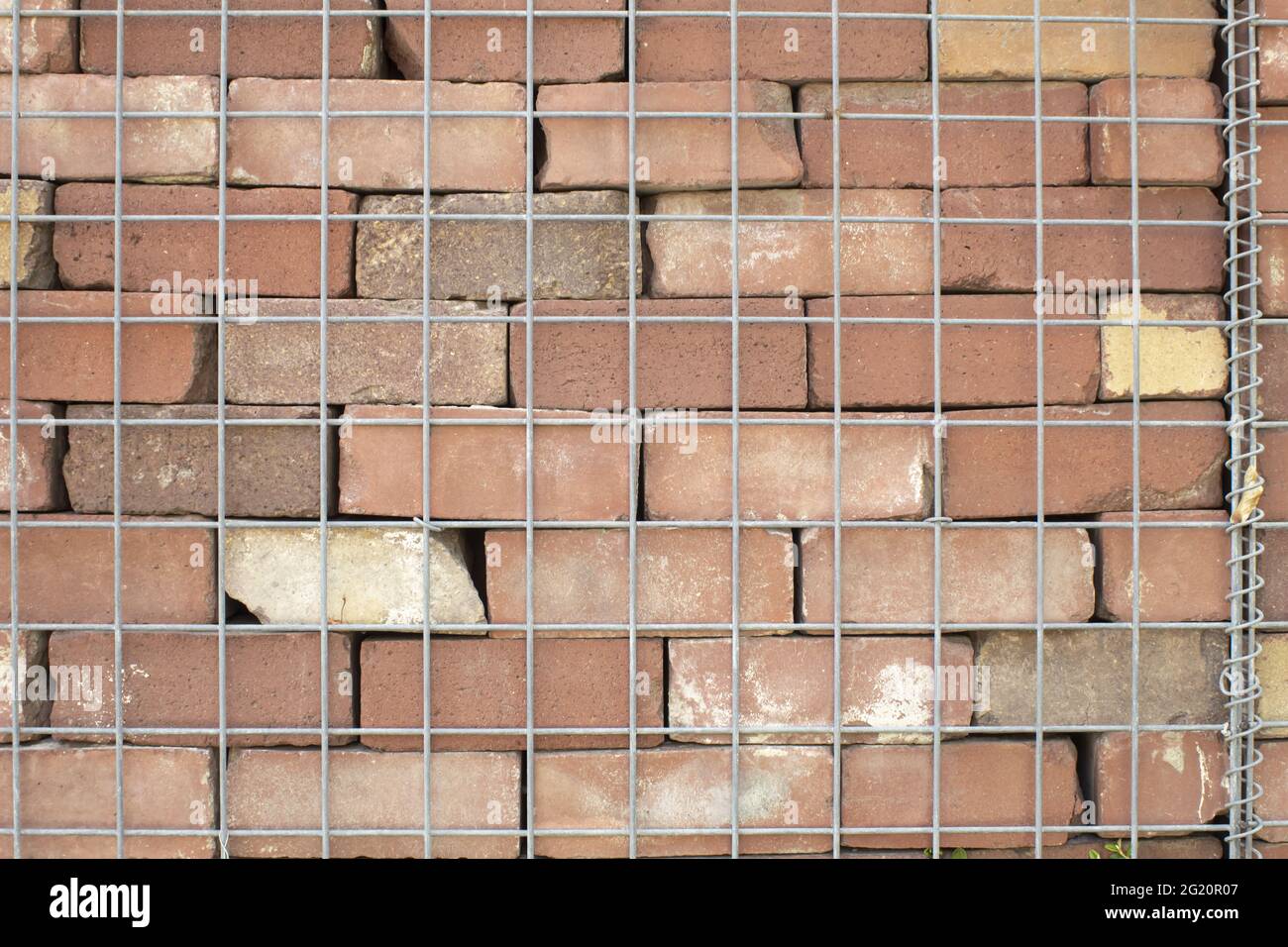 Metal mesh brick hi-res stock photography and images - Alamy