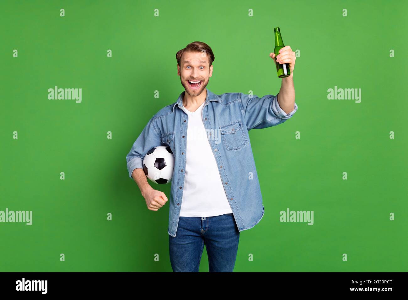 Cool beer for football fan hi-res stock photography and images - Alamy