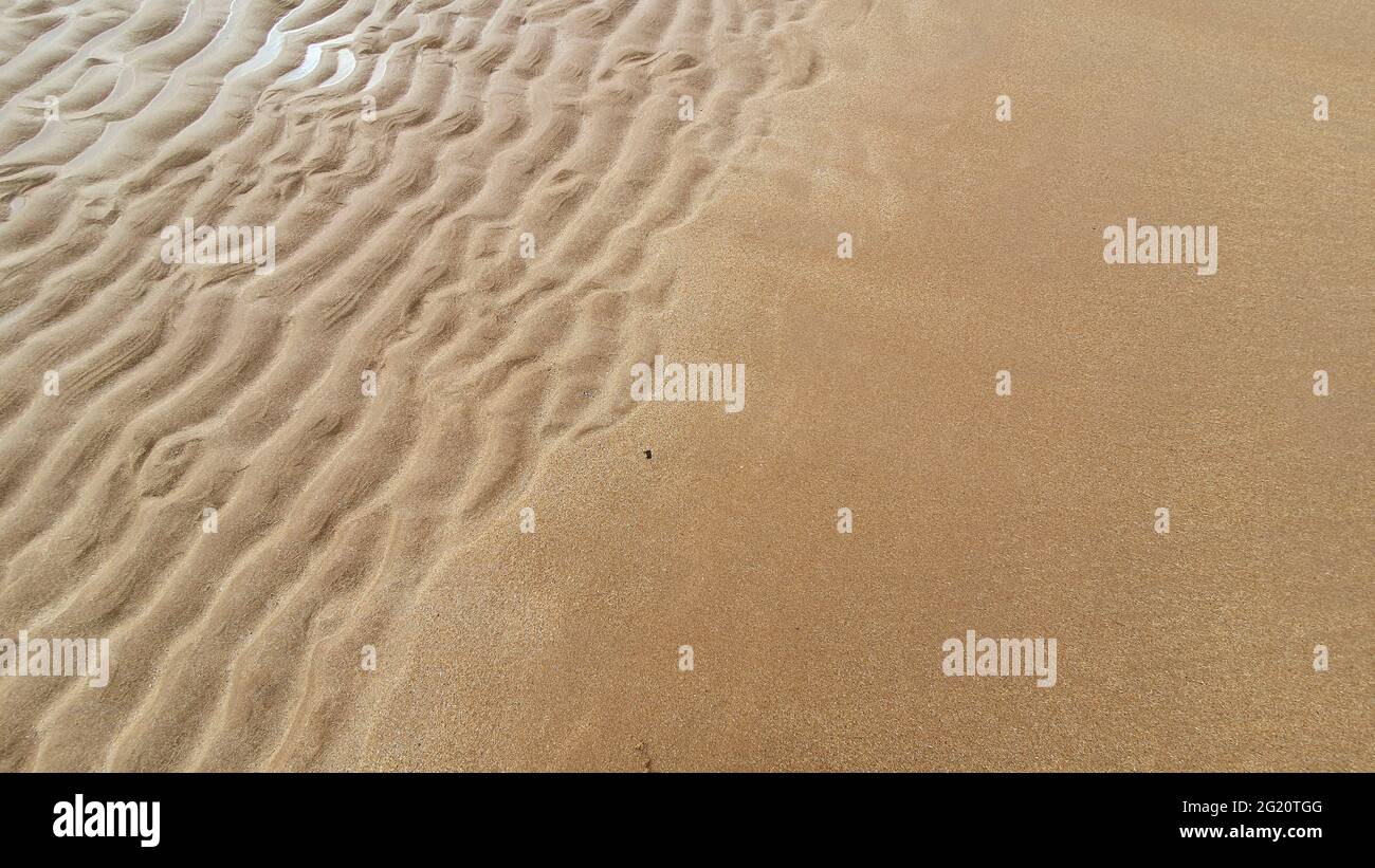 Patterns in sand Stock Photo - Alamy