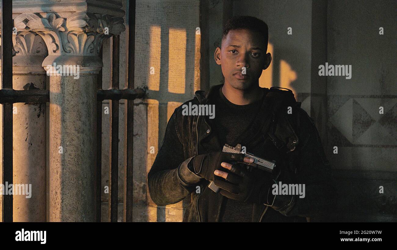 New faces tv still hi-res stock photography and images - Alamy