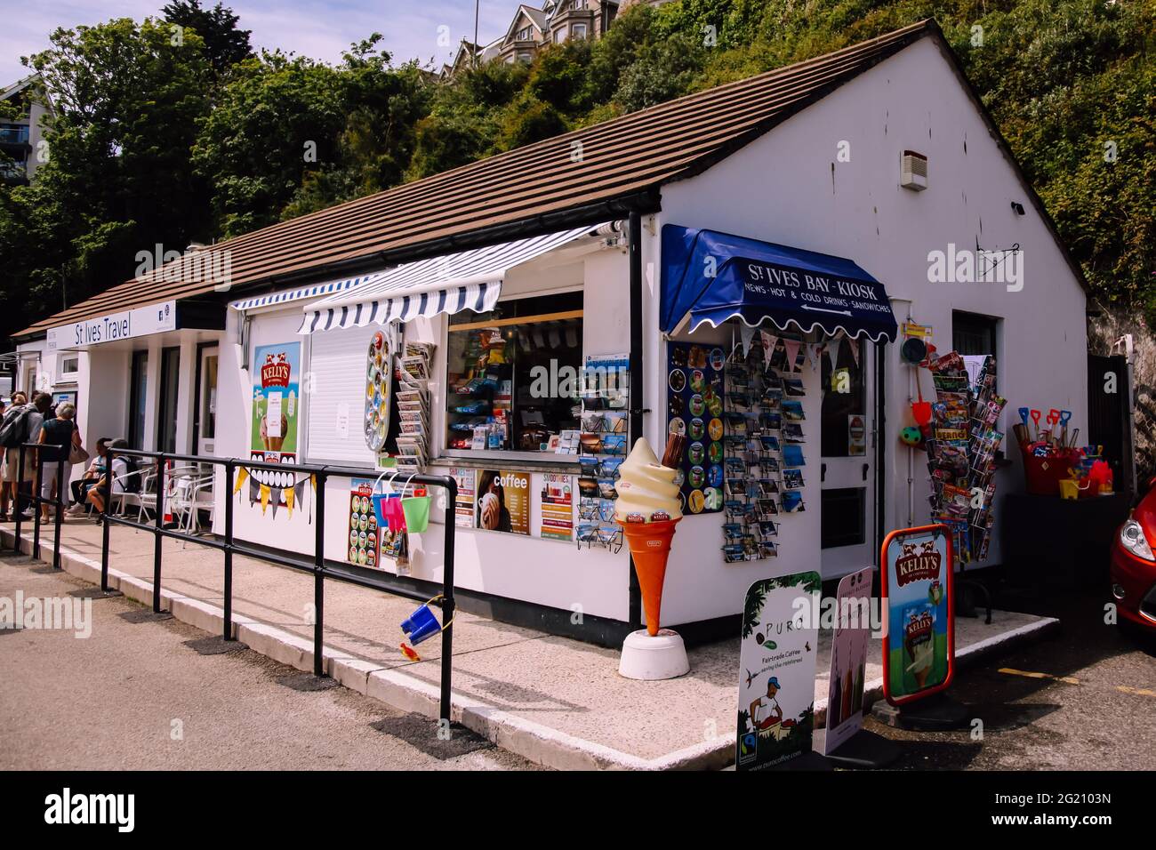 Ice cream shop at St. Ives railway station, GWR, St. Ives, Cornwall, UK ...