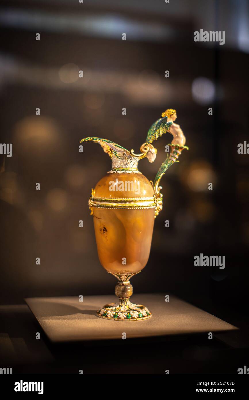 Ewer hi-res stock photography and images - Alamy