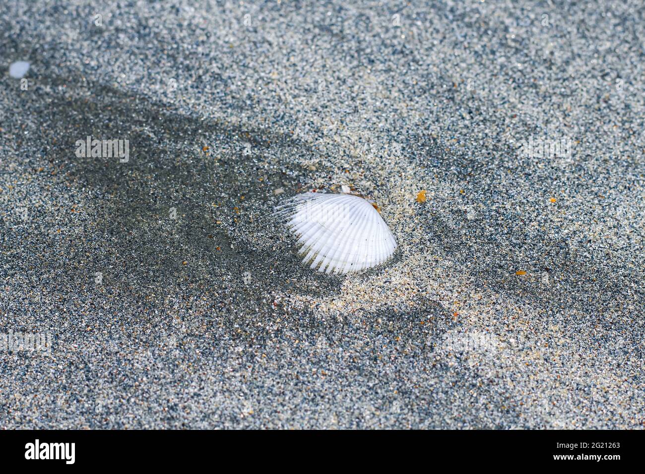 Sand pile isolated hi-res stock photography and images - Alamy