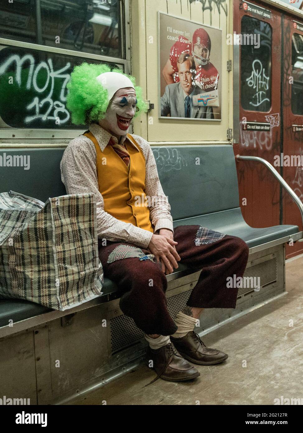 USA. Joaquin Phoenix as Arthur Fleck / Joker in the ©Warner Bros new ...