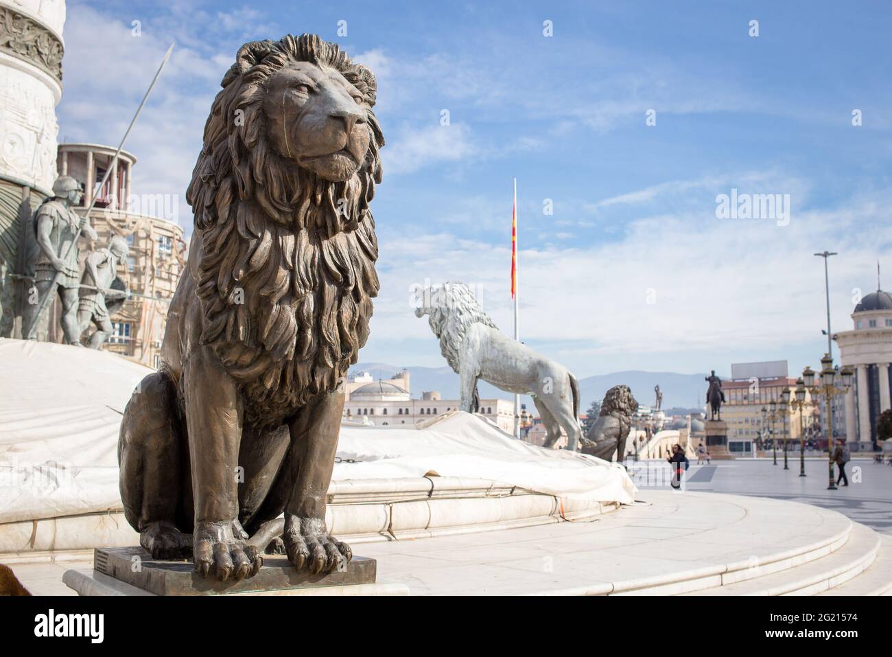 Statue sculpture skopje macedonia hi-res stock photography and images ...