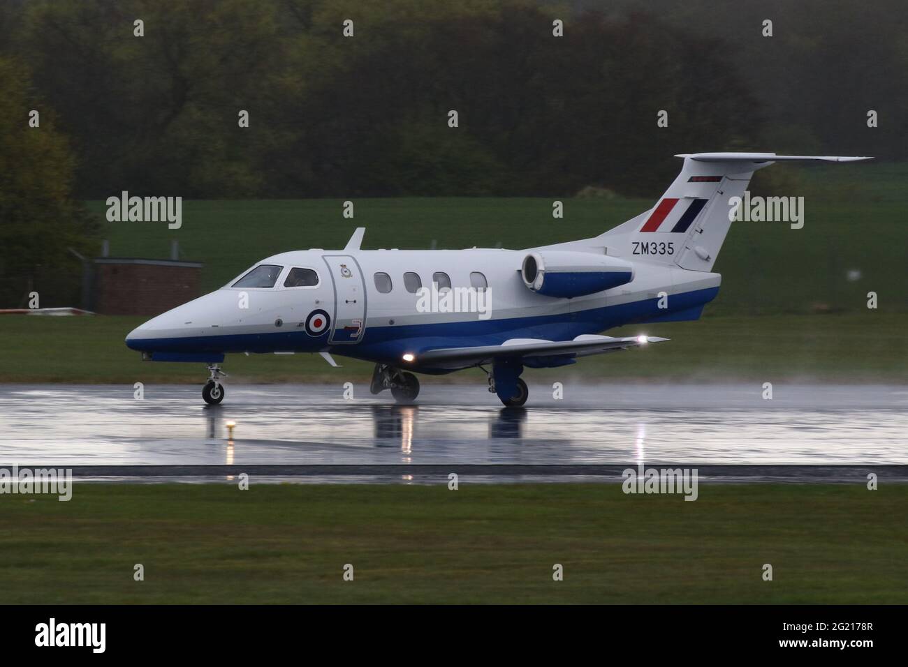 Embraer phenom 100 hi-res stock photography and images - Alamy