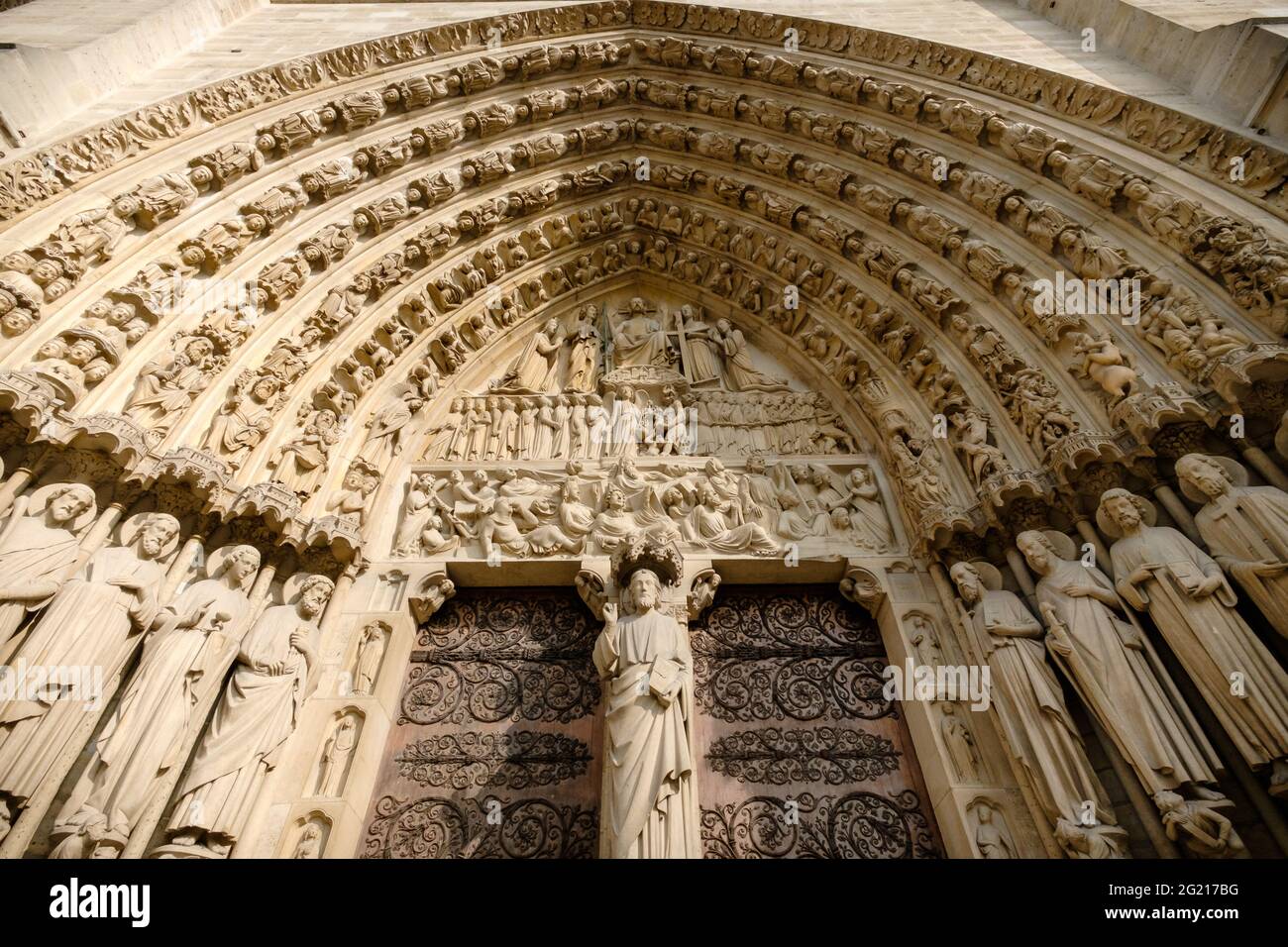 One of the main frontal entrances of Notre Dame de Paris gothic ...