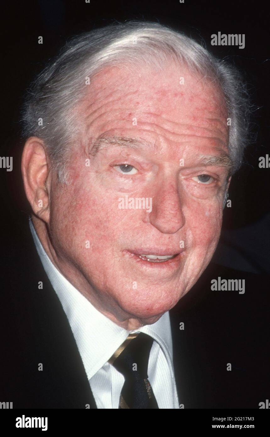 Sidney sheldon hi-res stock photography and images - Alamy