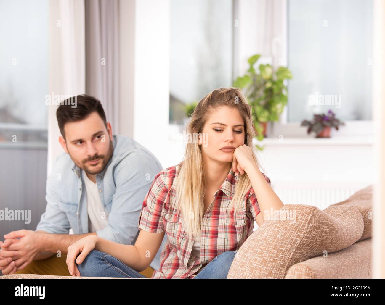 Woman fighting back hi-res stock photography and images - Alamy