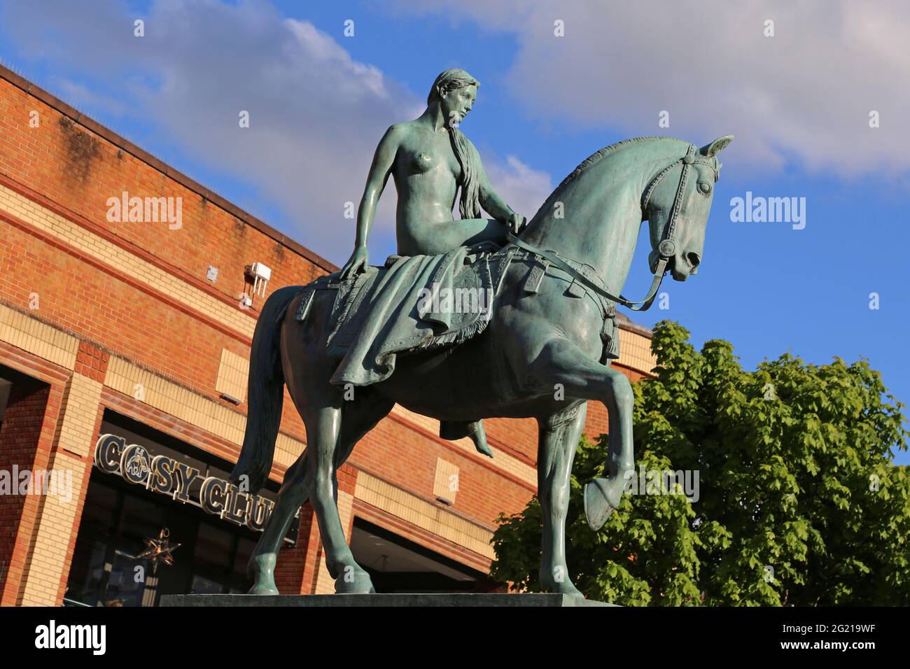 'Self Sacrifice' statue of Lady Godiva (William Reid-Dick, 1949, bronze ...