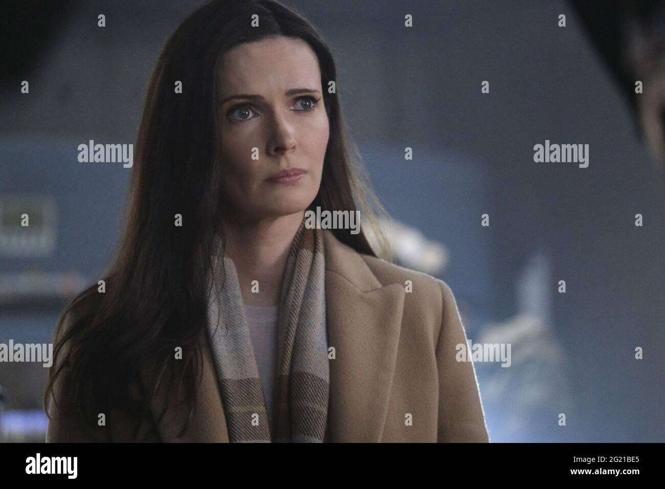 SUPERMAN AND LOIS, (aka SUPERMAN & LOIS), Bitsie Tulloch as Lois Lane, Holding the Wrench ...