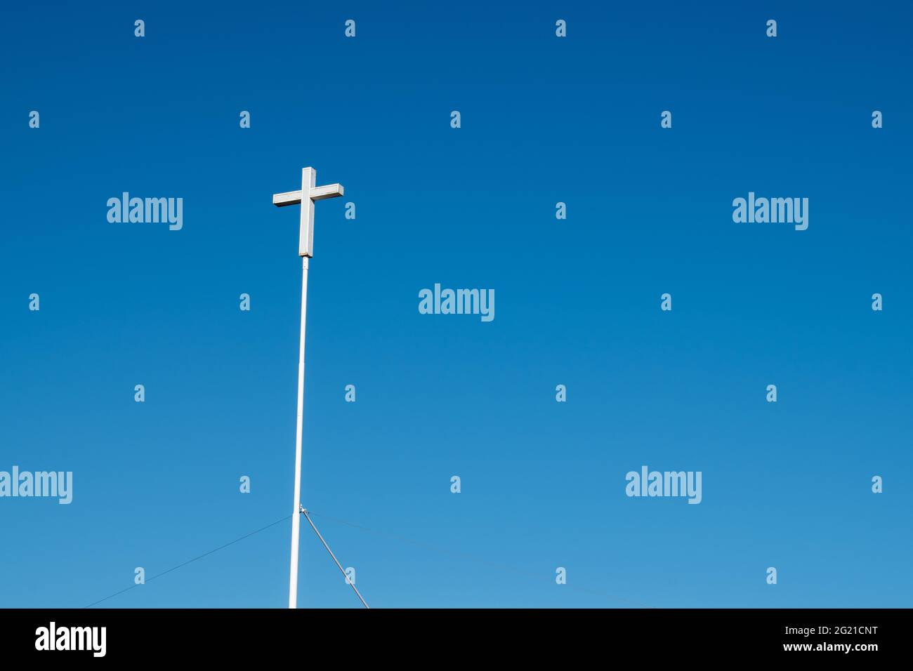 Elevated cross hi-res stock photography and images - Alamy