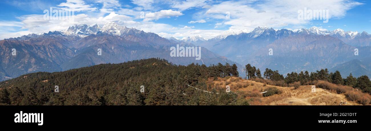 Himalaya range hi-res stock photography and images - Alamy