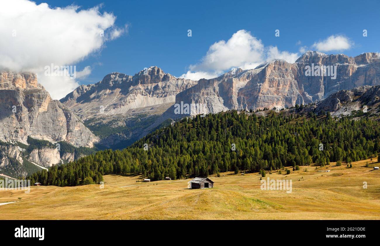 wooden small cabin in dolomities alps mountains, Italian dolomiti ...