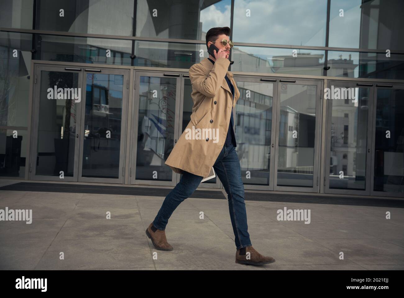 Angry businessman walking out hi-res stock photography and images - Alamy