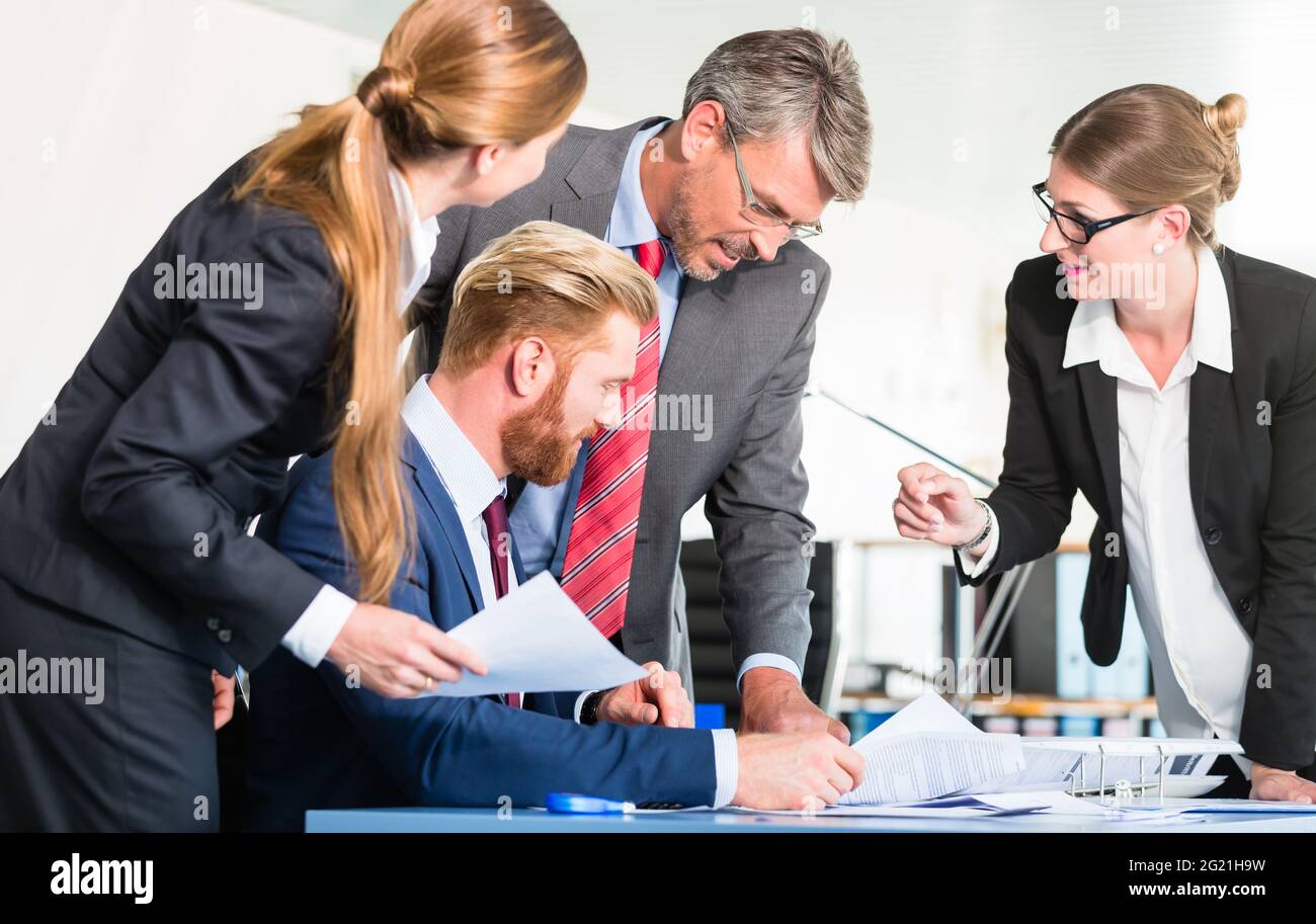 Checking documents hi-res stock photography and images - Alamy