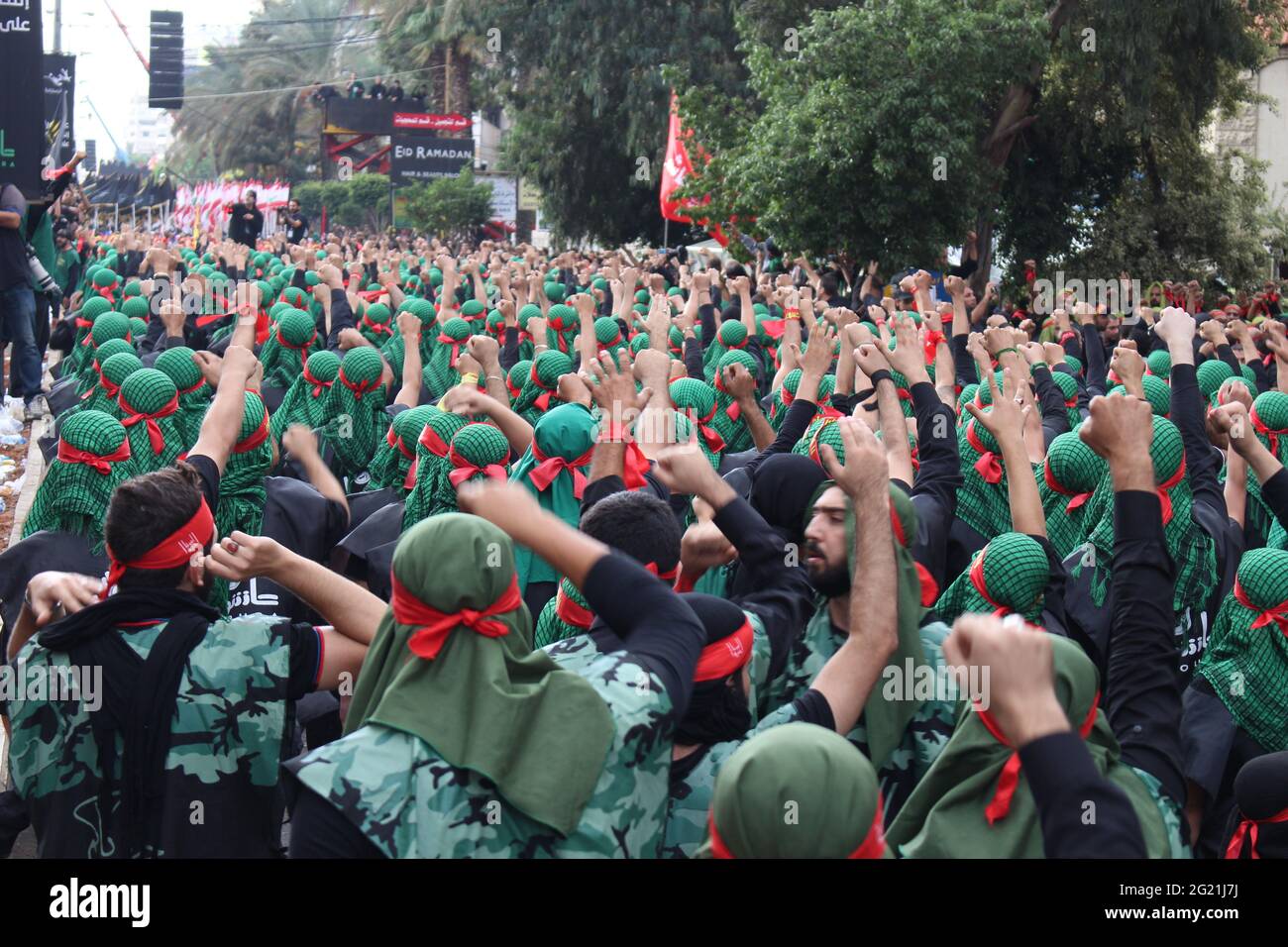 Hezbollah flag hi-res stock photography and images - Alamy