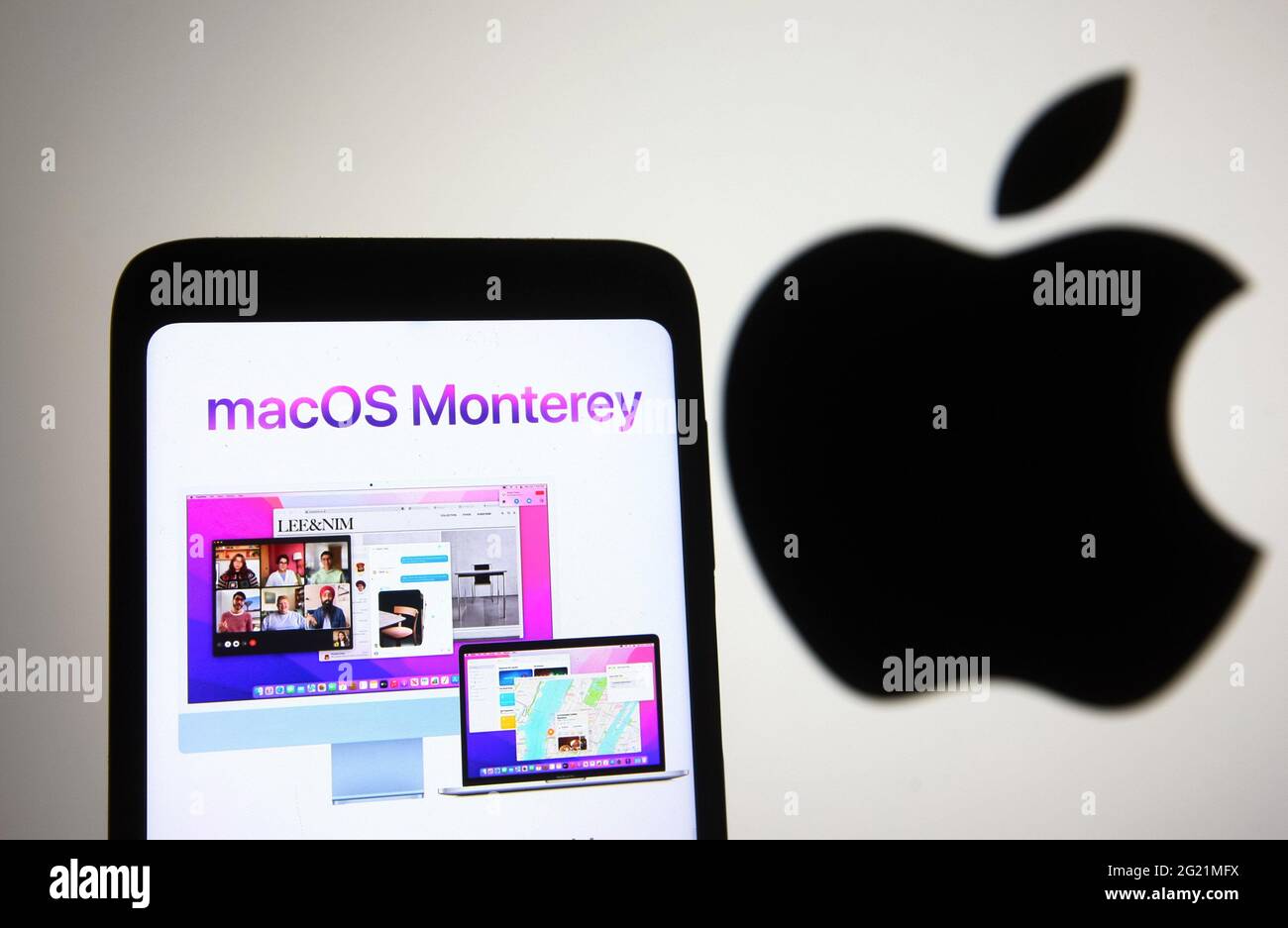 Macos 12 hi-res stock photography and images - Alamy
