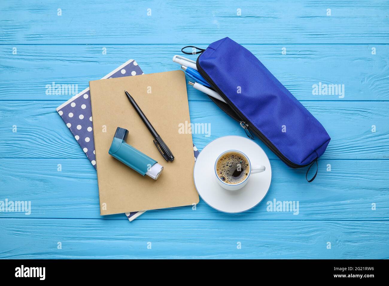 Inhaler asthma student hi-res stock photography and images - Alamy