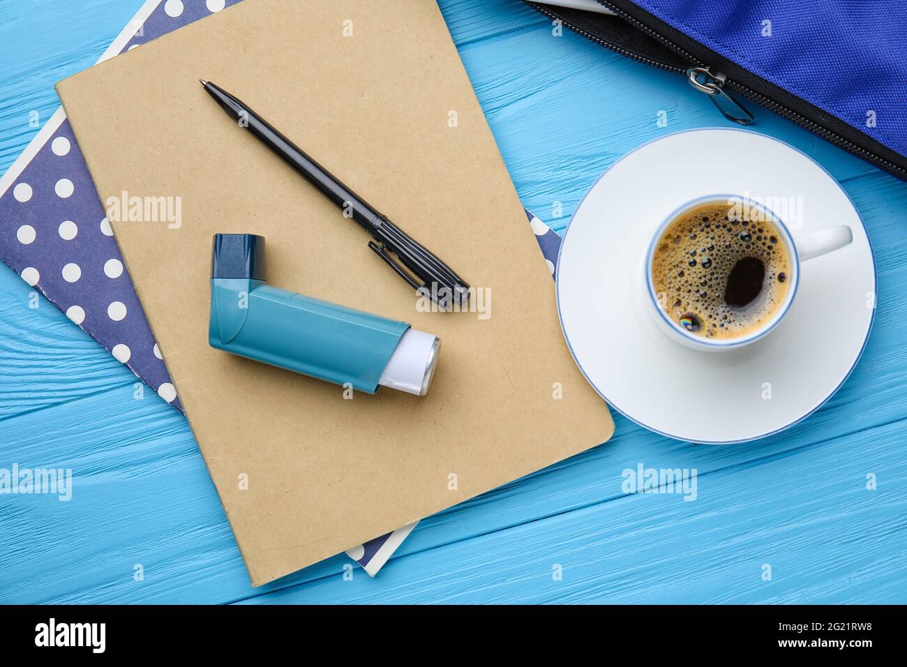 Inhaler asthma student hi-res stock photography and images - Alamy