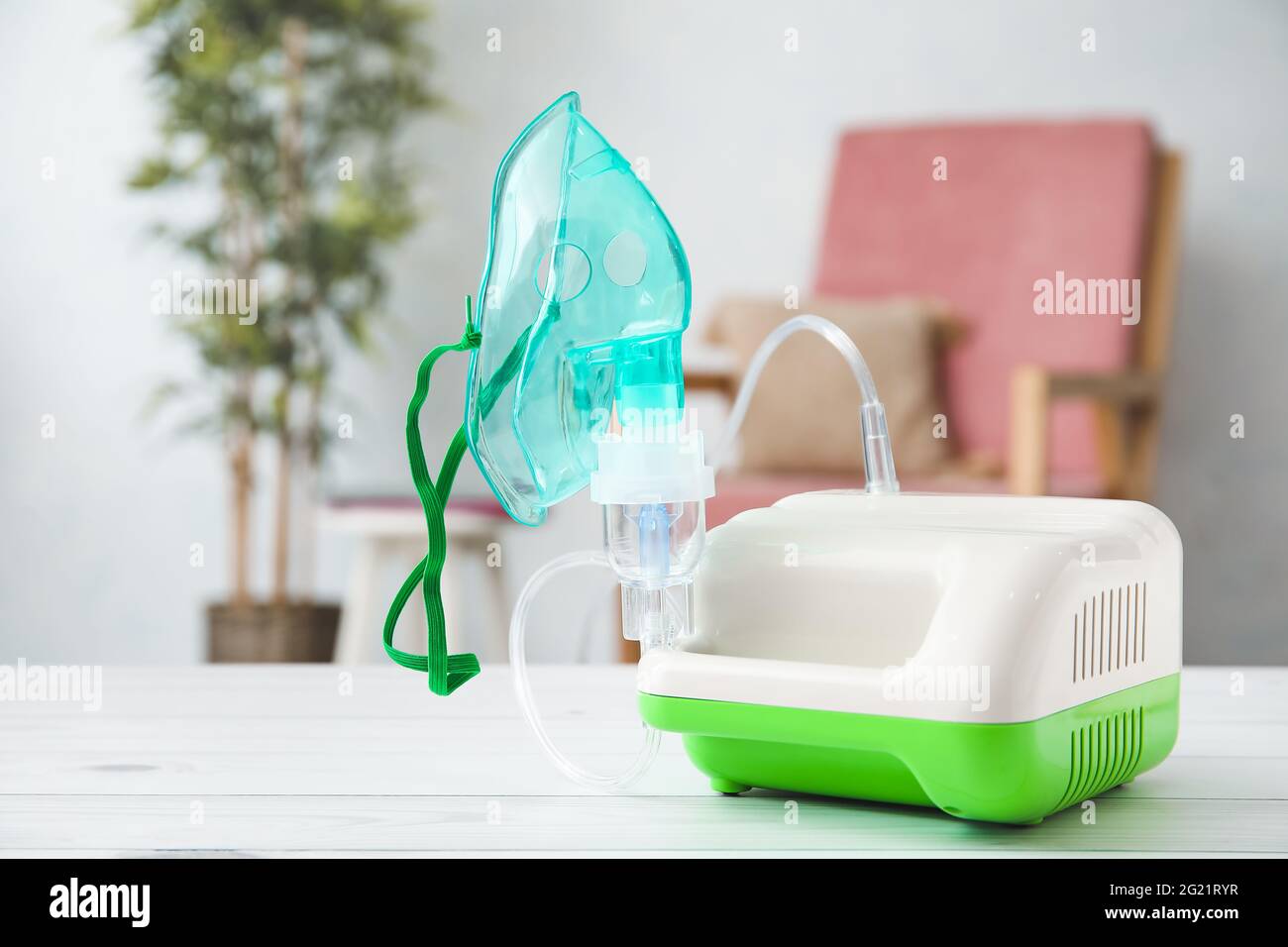 Home oxygen machine hi-res stock photography and images - Alamy