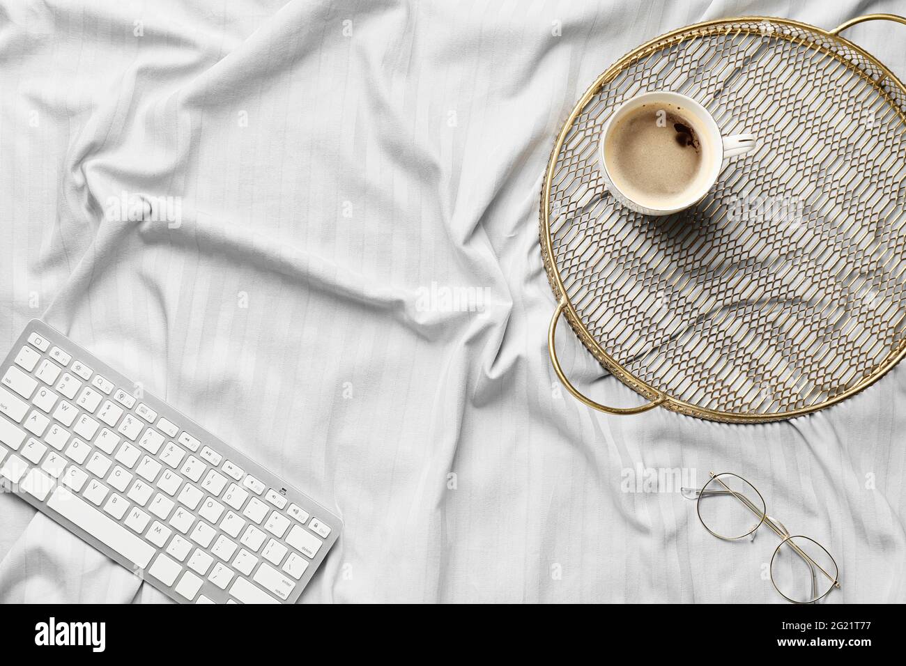 Flat bed keyboard hi-res stock photography and images - Alamy