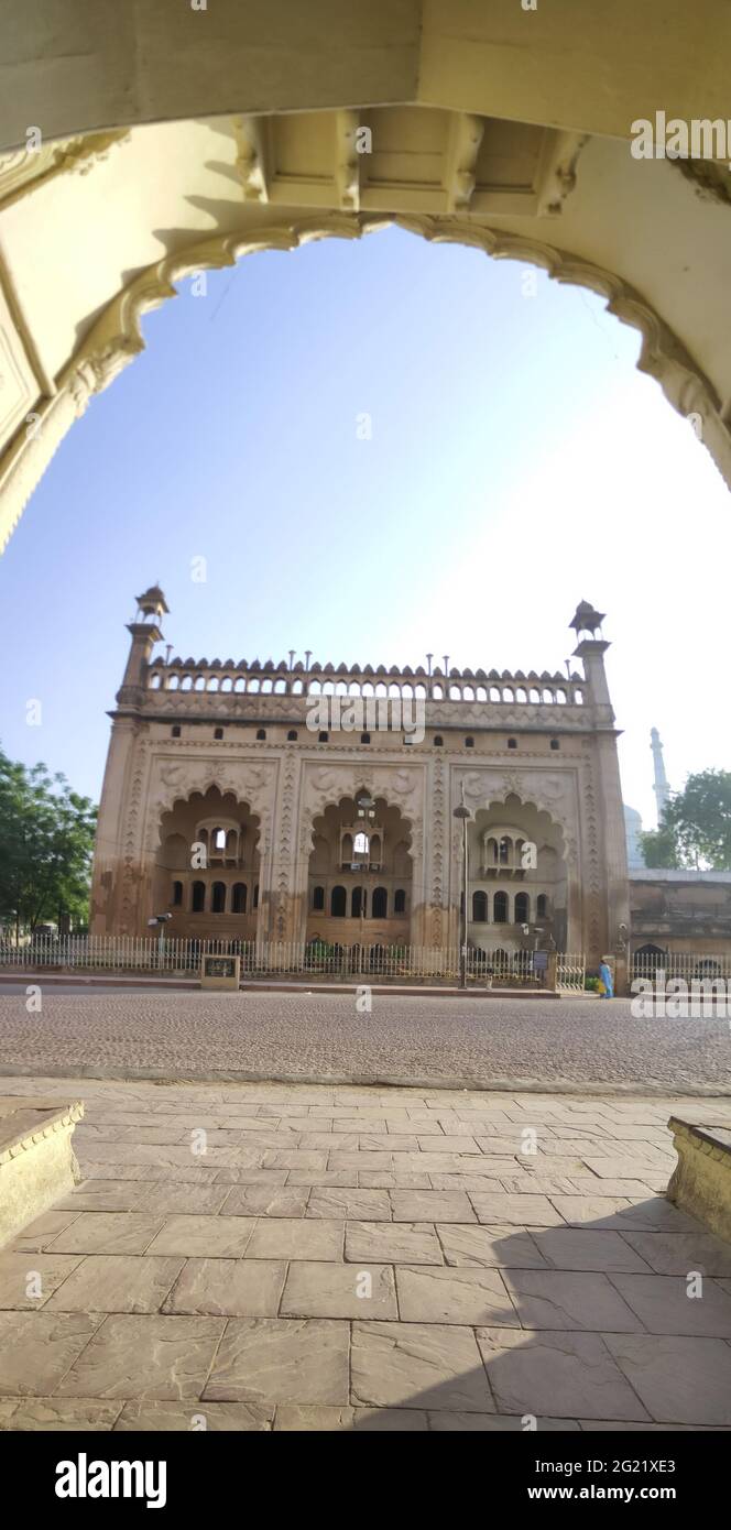 Bara Imambara and Rumi Darwaza Stock Photo - Alamy