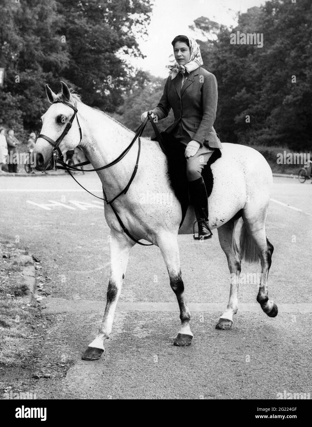 1952 queen elizabeth ii hi-res stock photography and images - Alamy