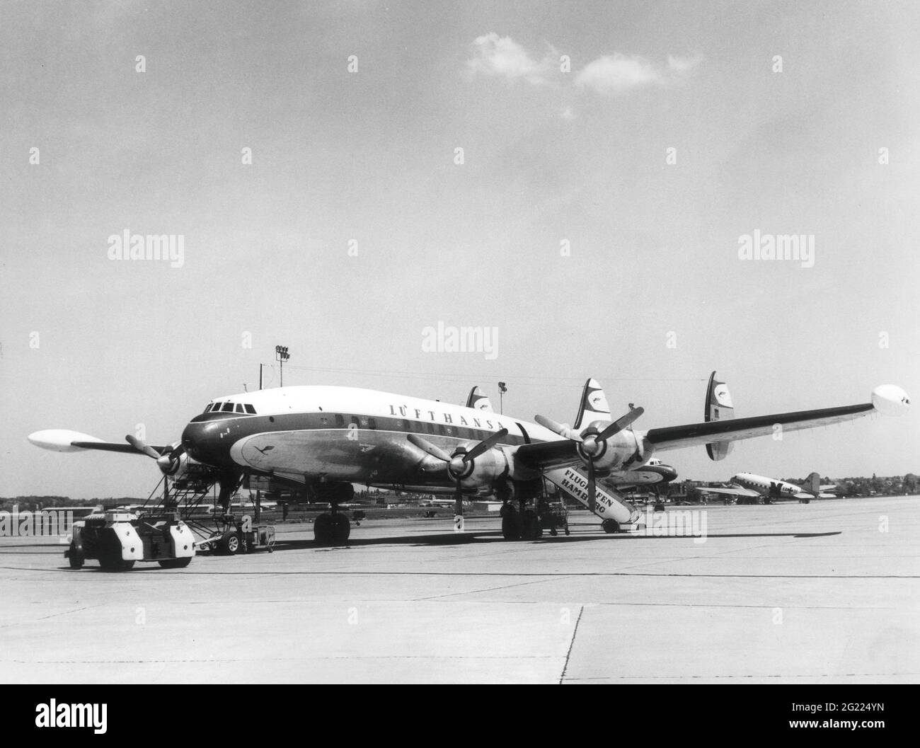 Lockheed constellation hi-res stock photography and images - Alamy
