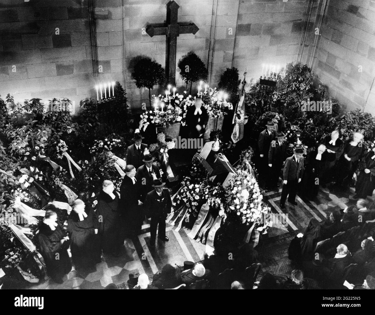 Duke of saxe coburg and gotha hi-res stock photography and images - Alamy