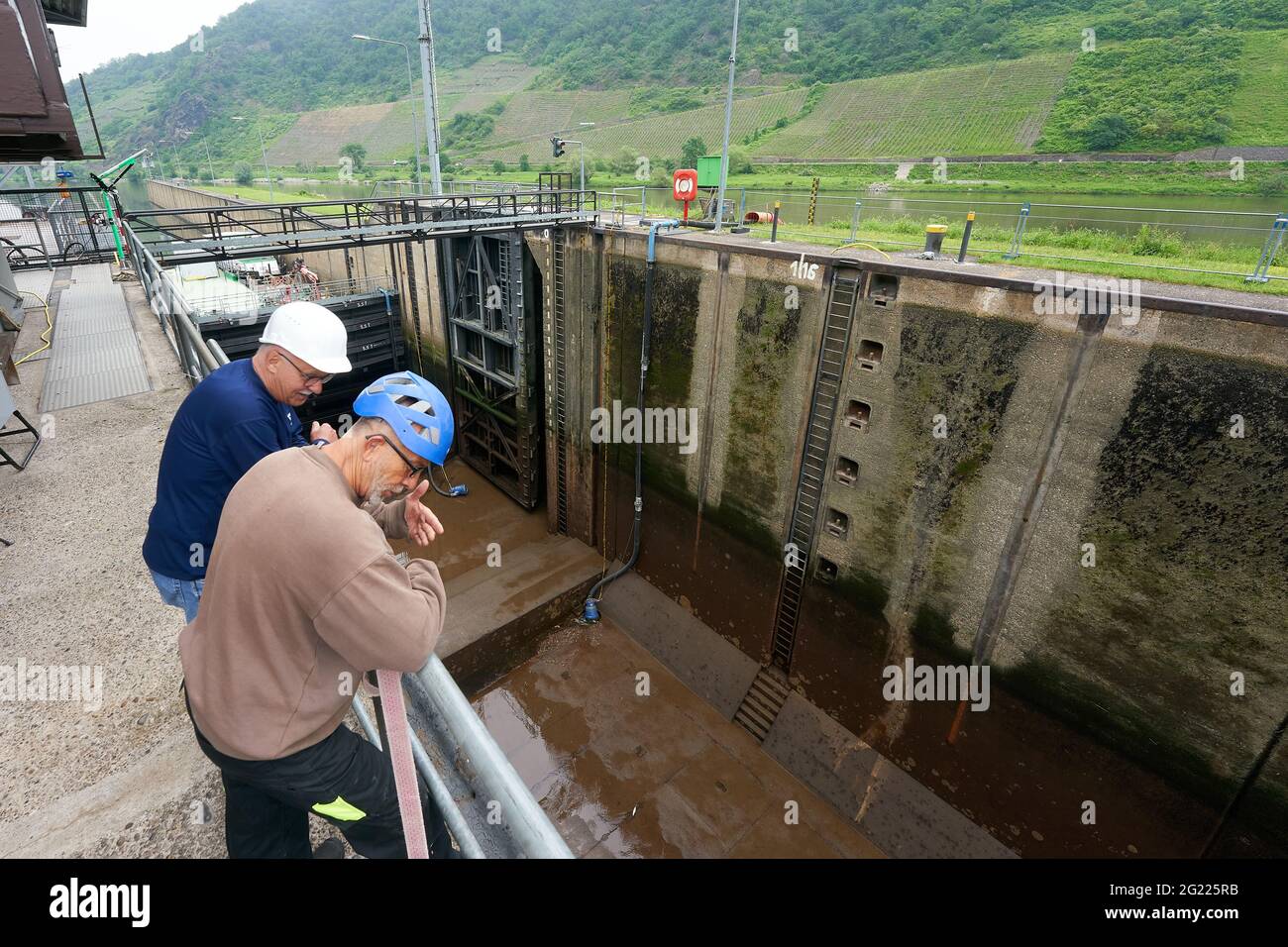 Lehmen, Germany. 08th June, 2021. The main chamber of the Moselle lock ...