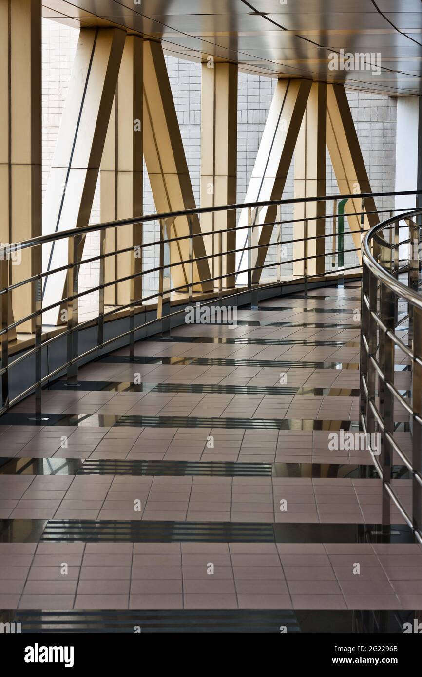 A modern design link bridge between two buildings Stock Photo - Alamy