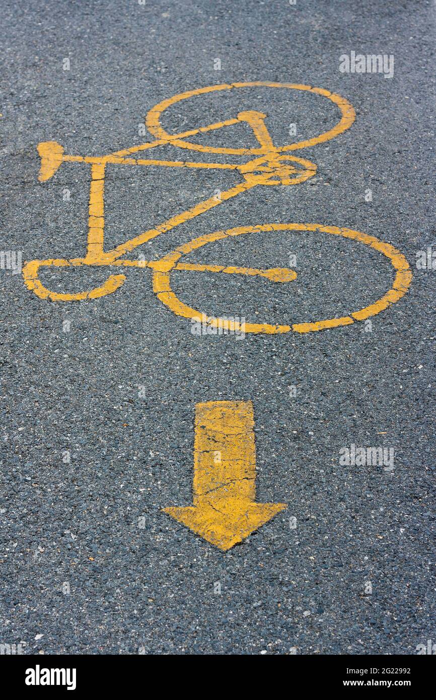 Bike Path Symbol Stencil'd on Asphault (photograph Stock Photo - Alamy