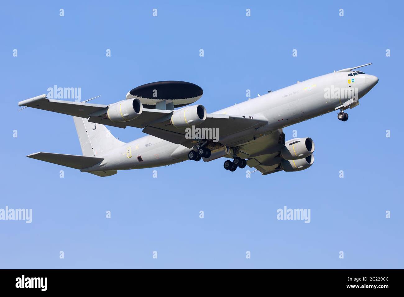 Raf waddington sentry hi-res stock photography and images - Alamy