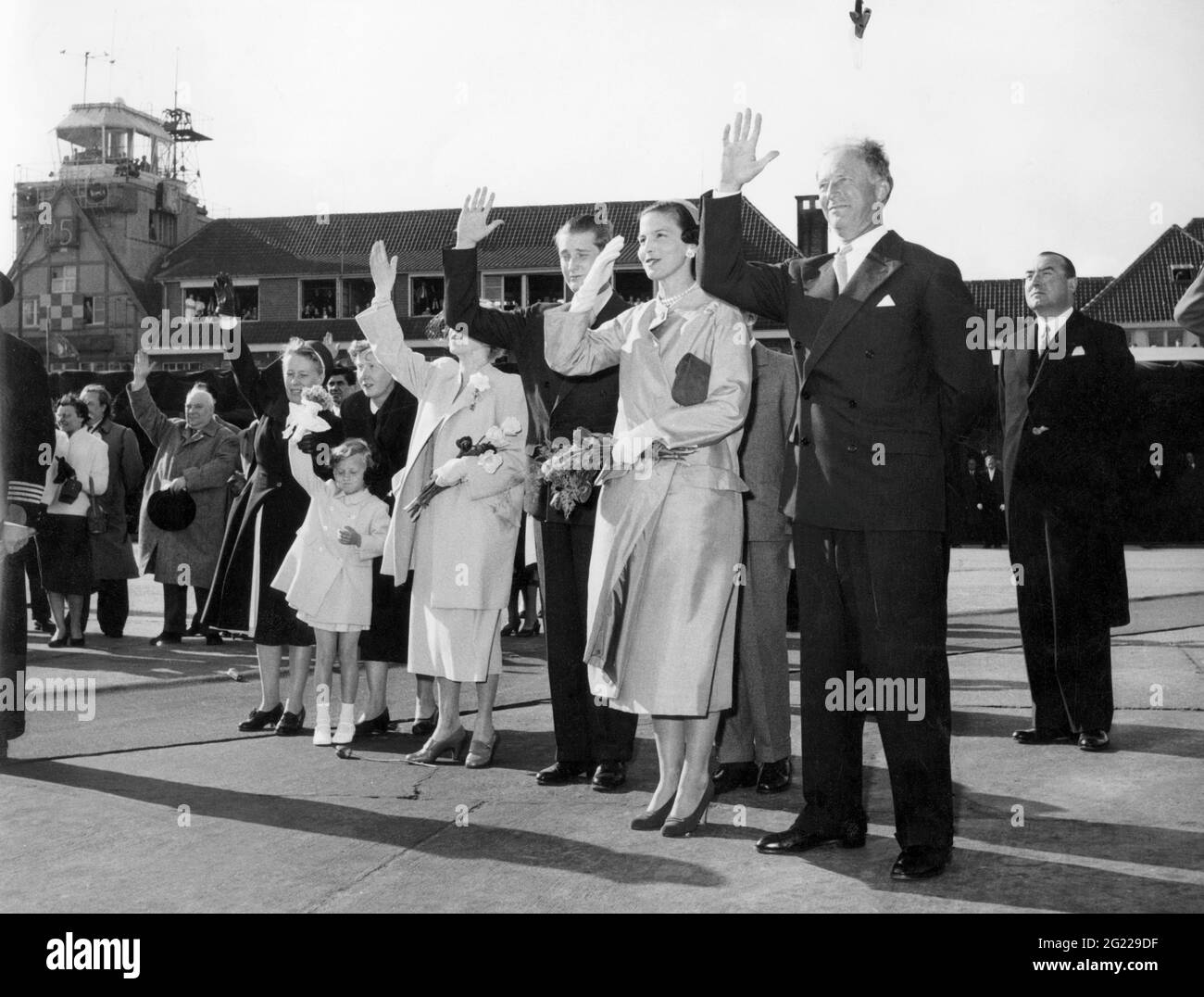 Farewell to the king 1993 hi-res stock photography and images - Alamy