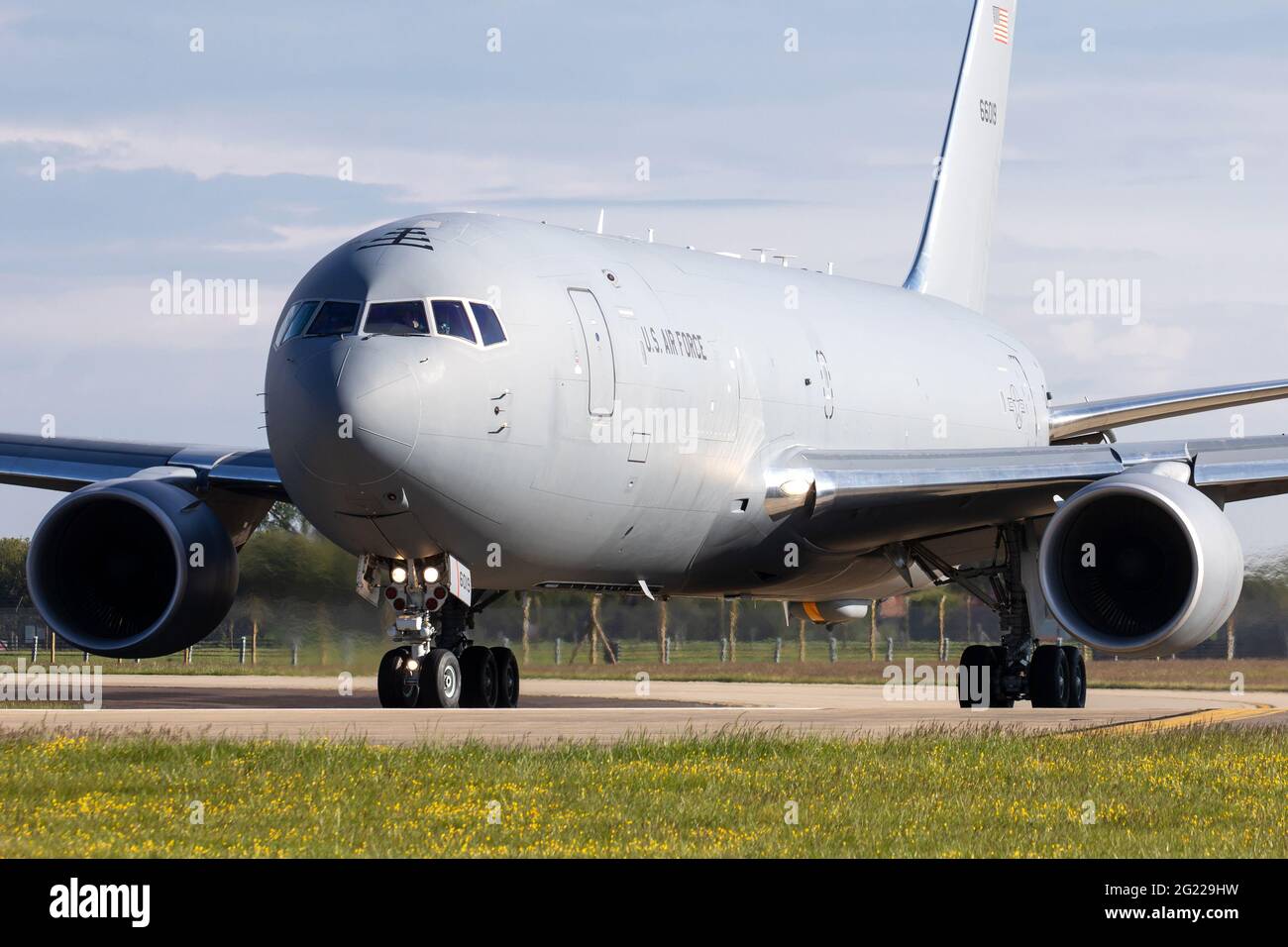 Kc 46 hi-res stock photography and images - Alamy