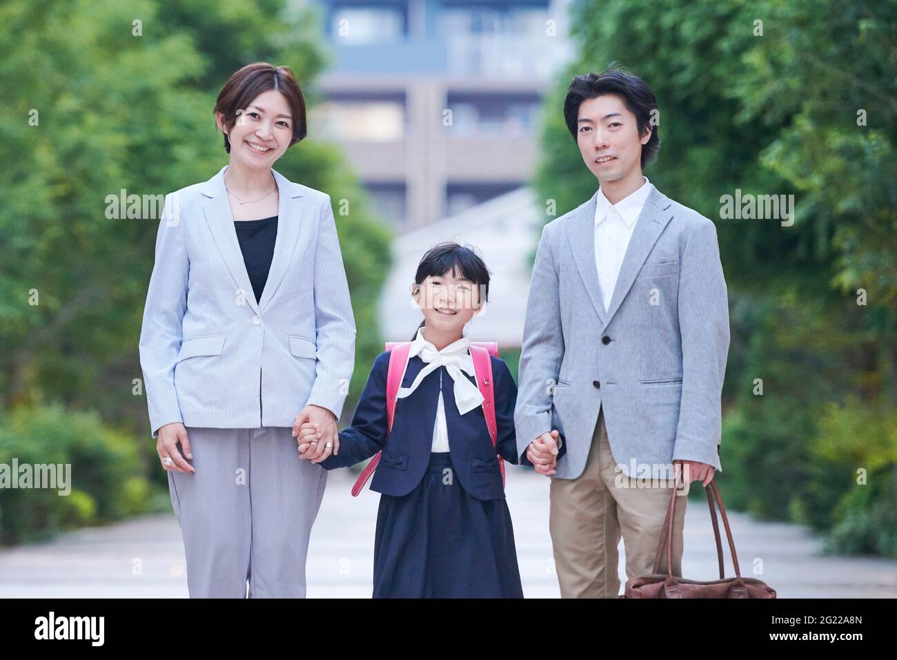 Japan uniform middle school girl hi-res stock photography and images ...