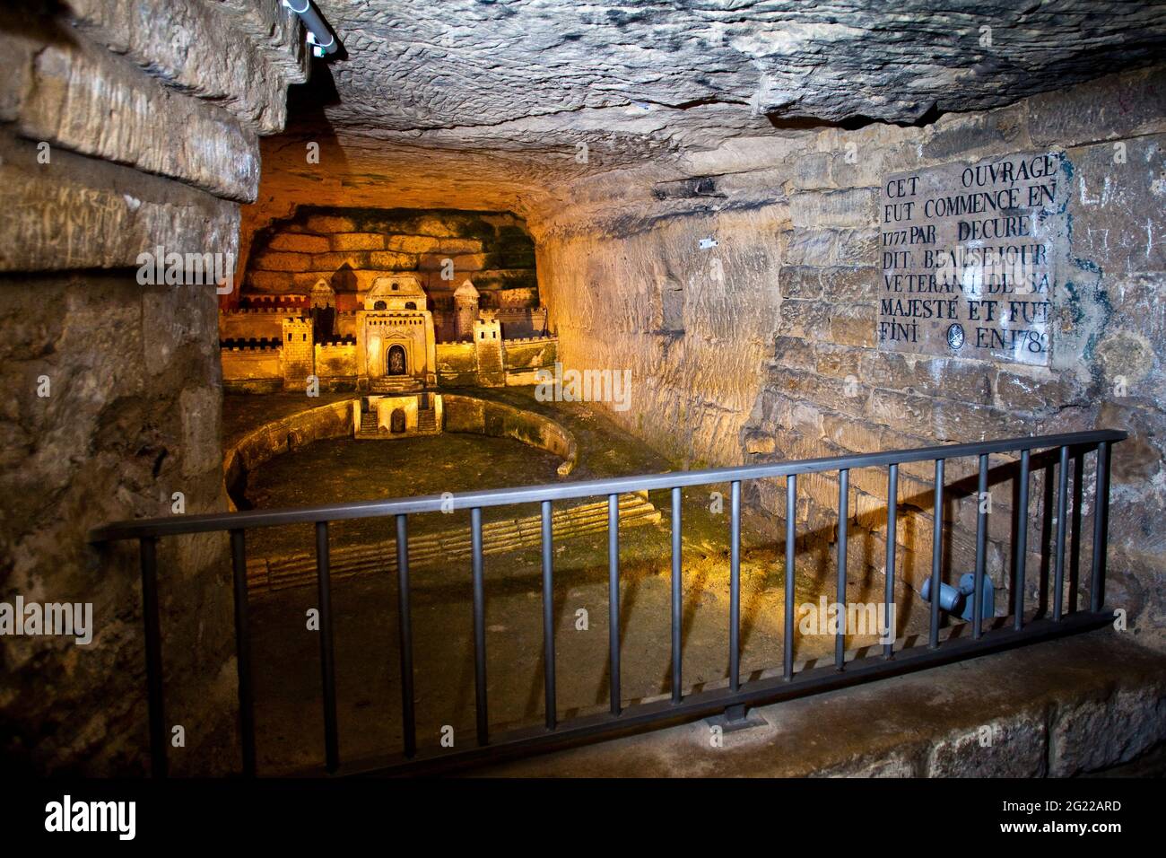 Underground paris tunnels hi-res stock photography and images - Alamy