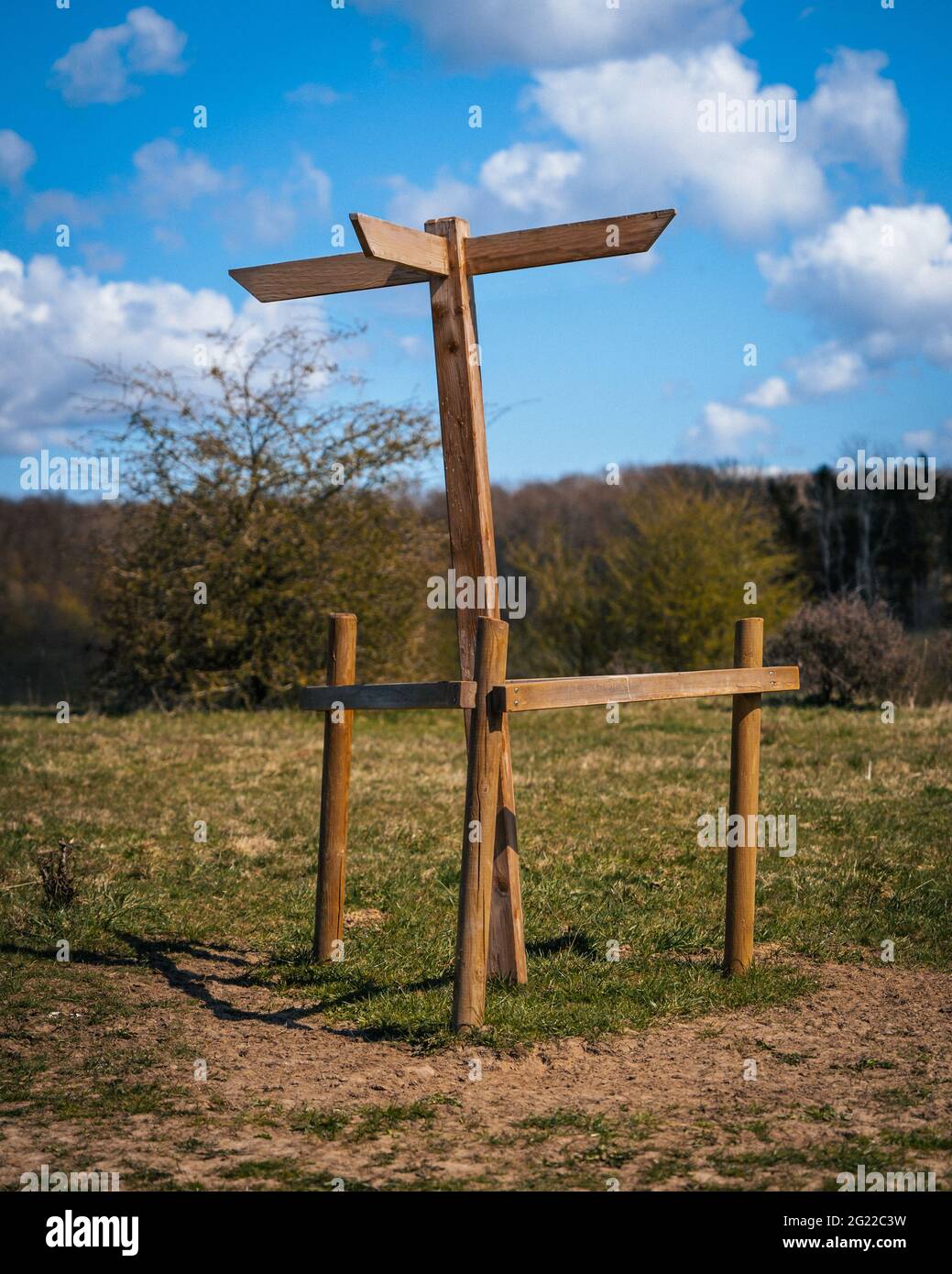 Directions metaphor hi-res stock photography and images - Alamy