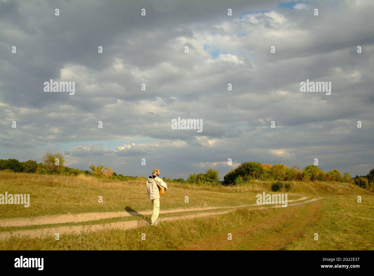 Jewish guitar hi-res stock photography and images - Alamy